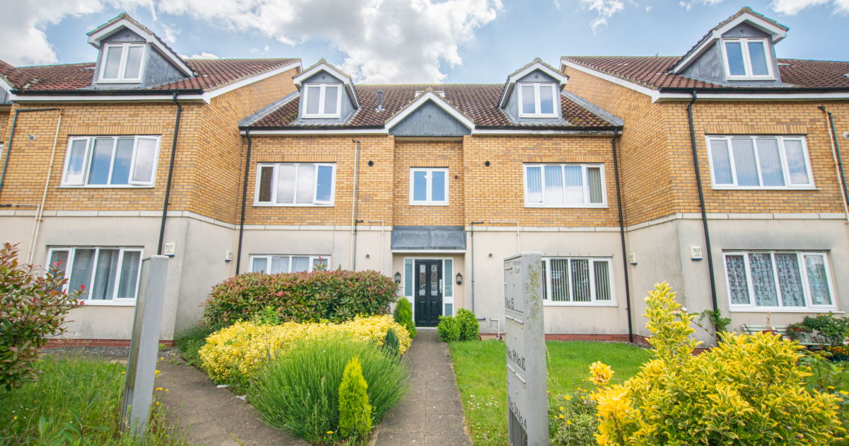 Apartment 10 Walmsley Court, Claytons Fold, Gilberdyke, Brough HU15 2QW ...